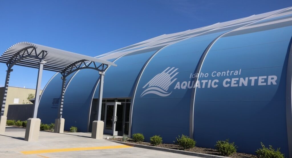 Commercial Swimming Pool Construction | Paragon Structures